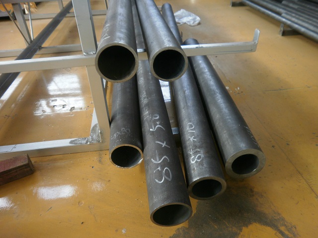 鉄 丸パイプ STKM13A-SH 熱間仕上シームレス鋼菅 寸法 切り売り 小口通販 | 横山テクノ 制作事例